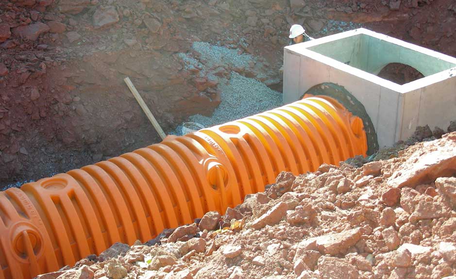 Stormwater conveyance channel - endseka